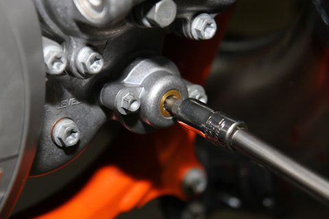 Power Valve Adjustment - Australasian Dirt Bike Magazine