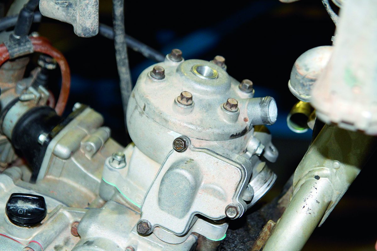 Two-Stroke top end rebuild - Australasian Dirt Bike Magazine