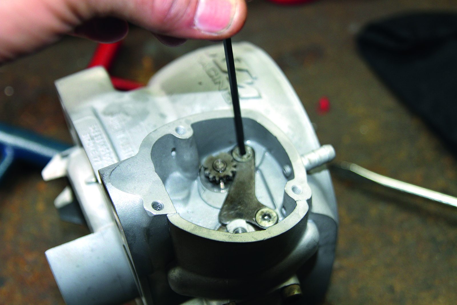 How To Pro Power Valve Adjustment - Australasian Dirt Bike Magazine
