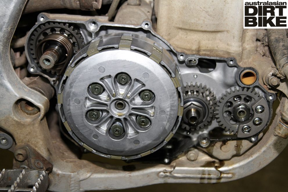 Repairing a Waterpump How to Pro - Australasian Dirt Bike Magazine