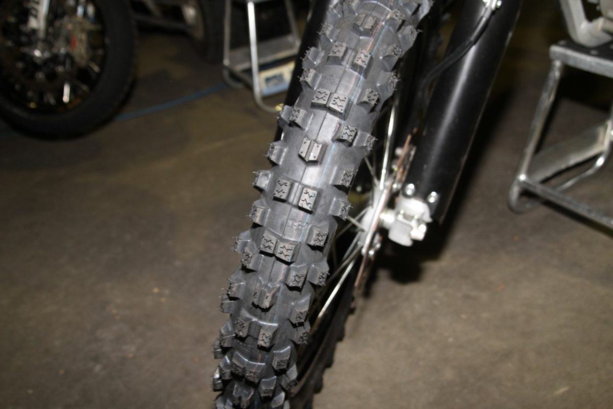 PIRELLI SCORPION MX32 MID/HARDS - Australasian Dirt Bike Magazine