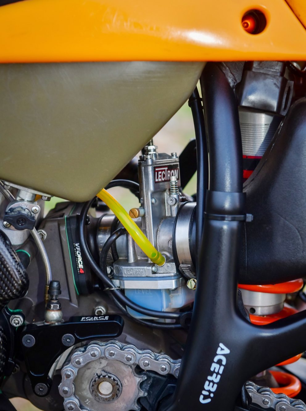 KTM 300 SXC Modern Restoration - Australasian Dirt Bike Magazine