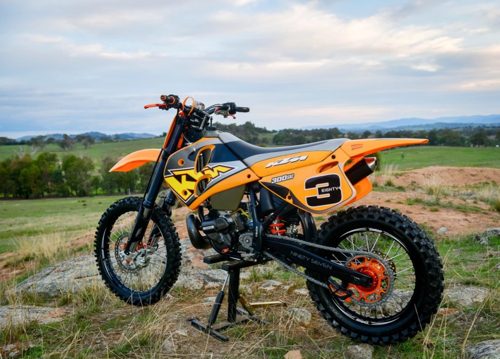 KTM 300 SXC Modern Restoration - Australasian Dirt Bike Magazine