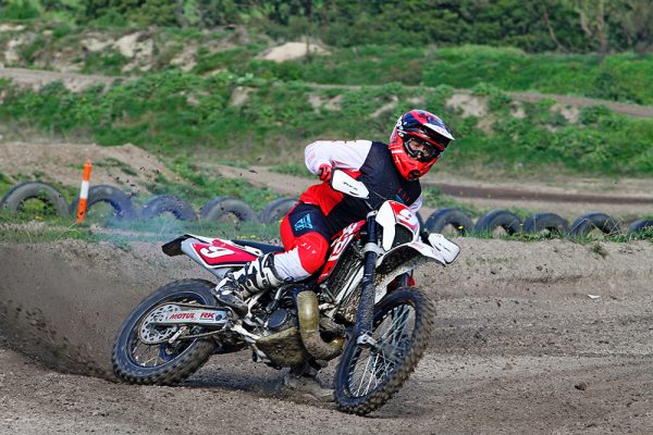 2009 HUSQVARNA WR300 | OLD DOG - Australasian Dirt Bike Magazine