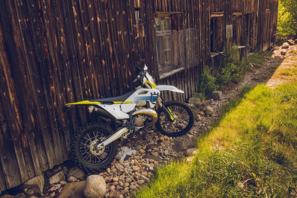 ENDURO TEST | 2024 HUSQVARNA TE 300 - Australasian Dirt Bike Magazine