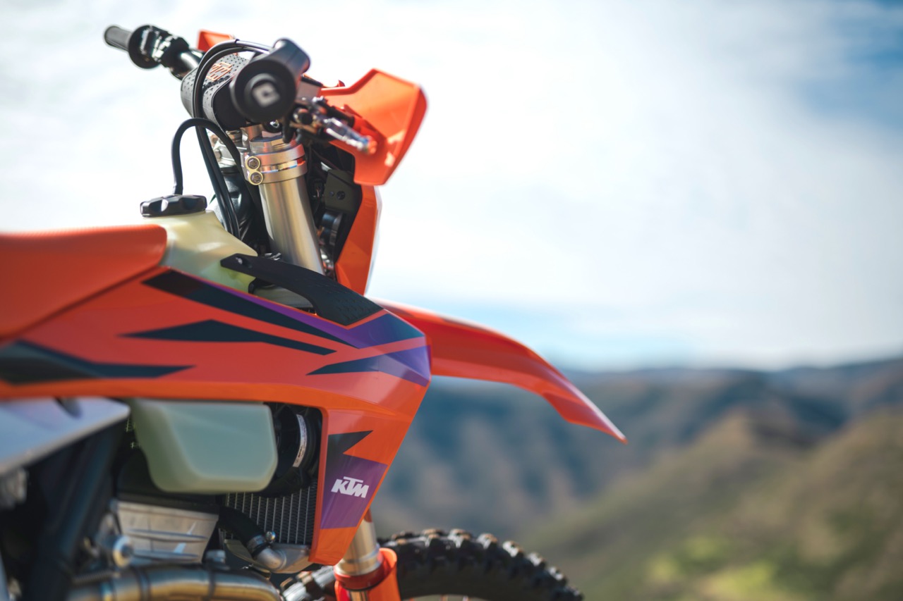 ENDURO TEST | 2024 KTM 350 EXC-F - Australasian Dirt Bike Magazine