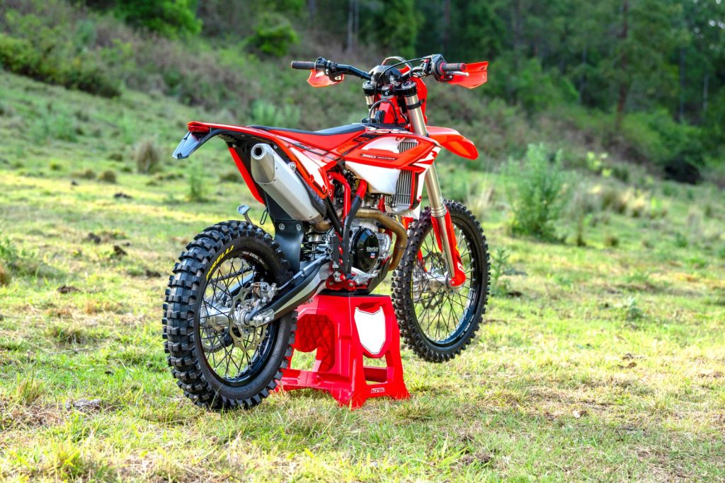 ENDURO TEST | 2024 BETA RR350 - Australasian Dirt Bike Magazine