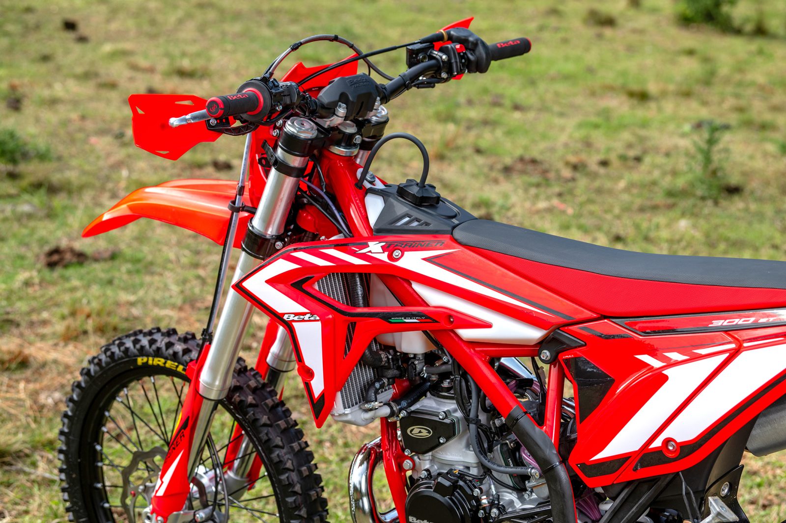 ENDURO COMPARISON | 2024 BETA X-TRAINER 250 V 300 - Australasian Dirt ...