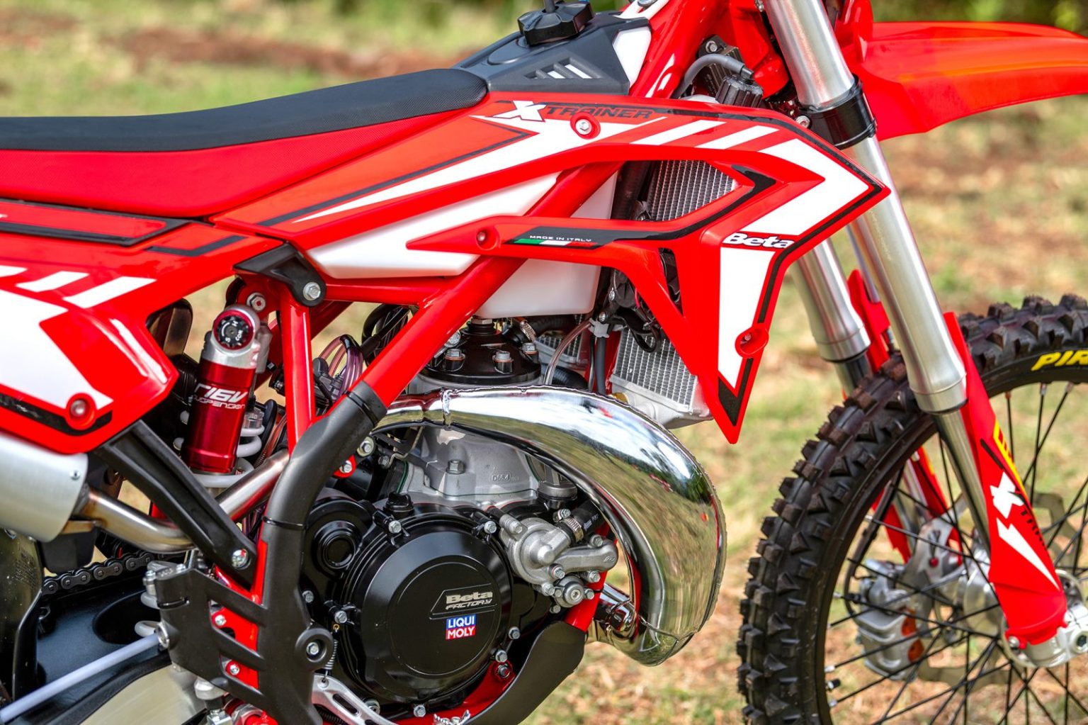 ENDURO COMPARISON | 2024 BETA X-TRAINER 250 V 300 - Australasian Dirt ...