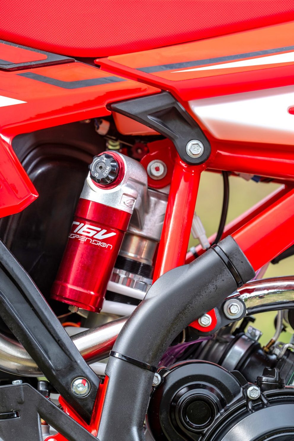 ENDURO COMPARISON | 2024 BETA X-TRAINER 250 V 300 - Australasian Dirt ...