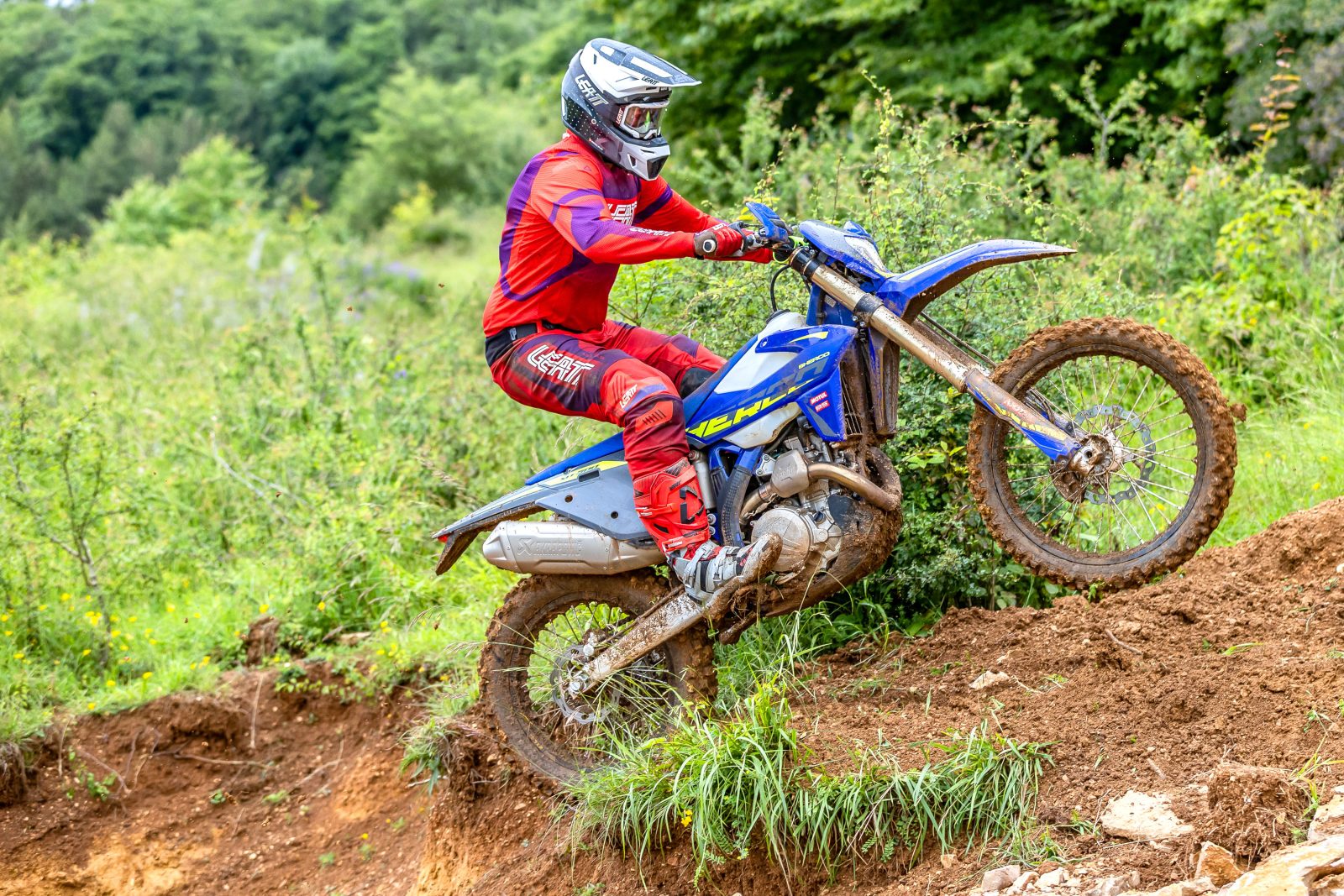 ENDURO TEST | 2025 SHERCO 500 SEF FACTORY - Australasian Dirt Bike Magazine