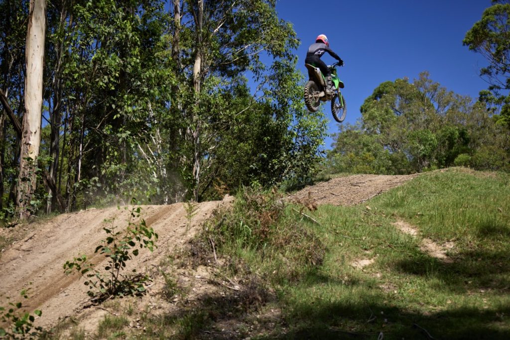 MOTOCROSS COMPARO | YZ250F V CRF250R V KX250 - Australasian Dirt Bike ...