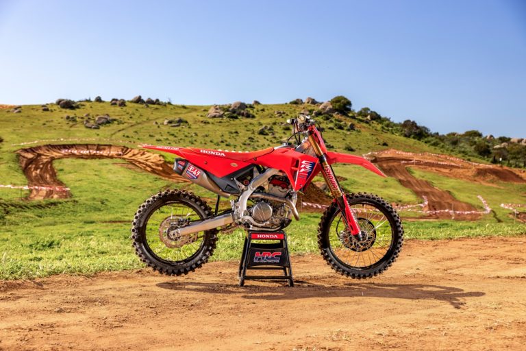 MOTOCROSS TEST | 2025 HONDA CRF250RWE - Australasian Dirt Bike Magazine