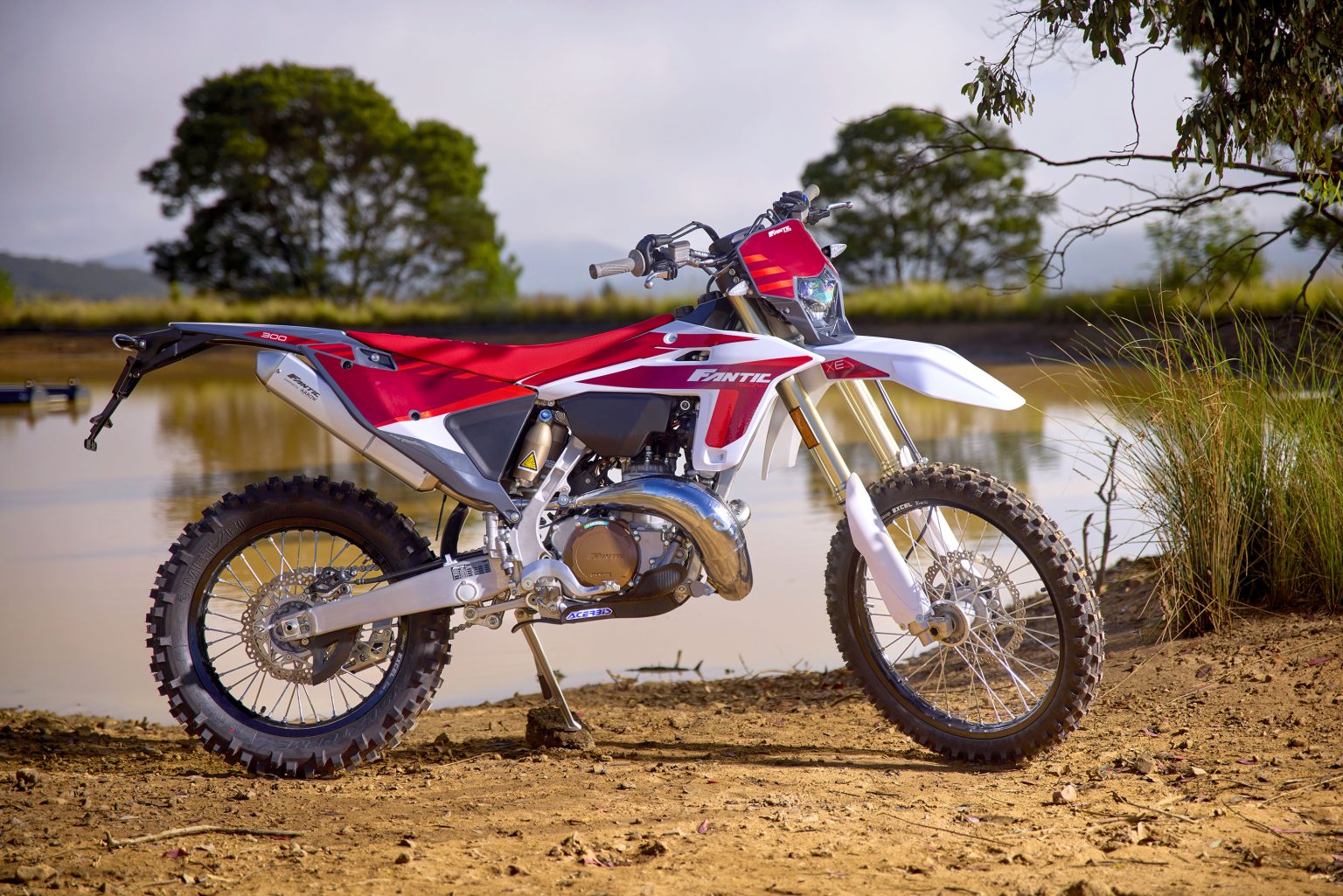 SHOOTOUT | 300CC TWO-STROKE TRAIL SHOOTOUT - Australasian Dirt Bike ...