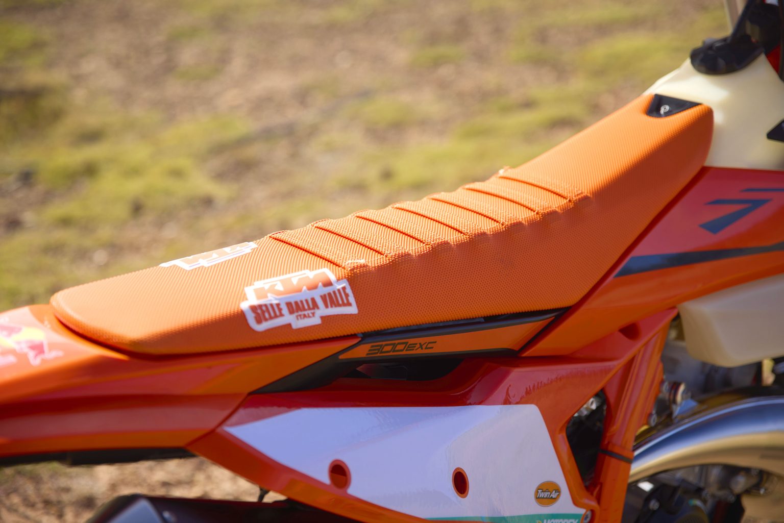 SHOOTOUT | 300CC TWO-STROKE TRAIL SHOOTOUT - Australasian Dirt Bike ...