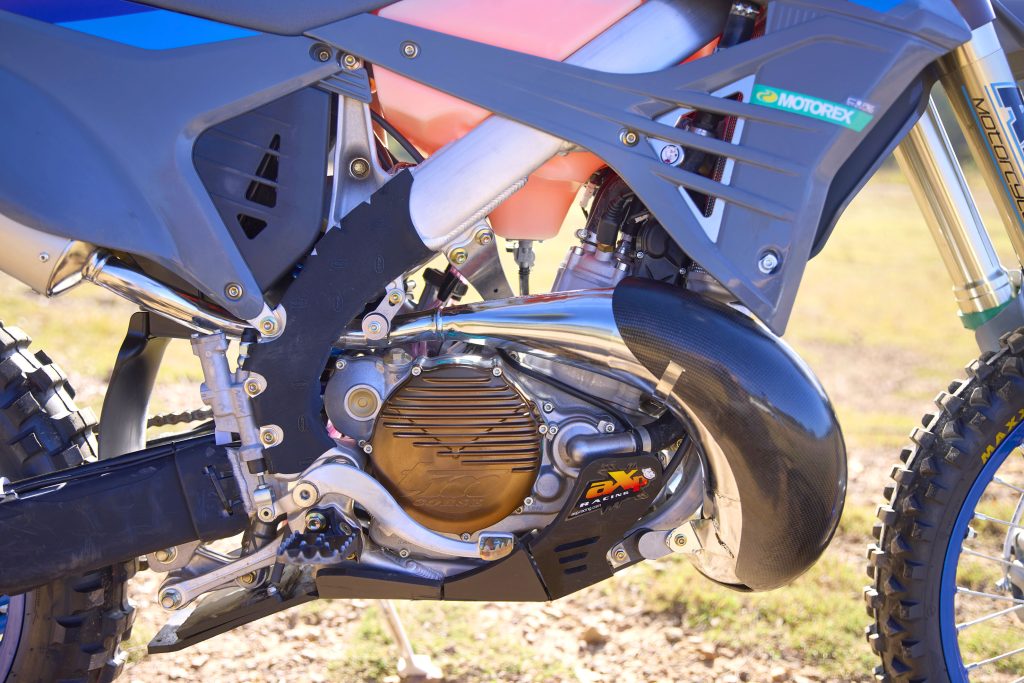 SHOOTOUT | 300CC TWO-STROKE TRAIL SHOOTOUT - Australasian Dirt Bike ...