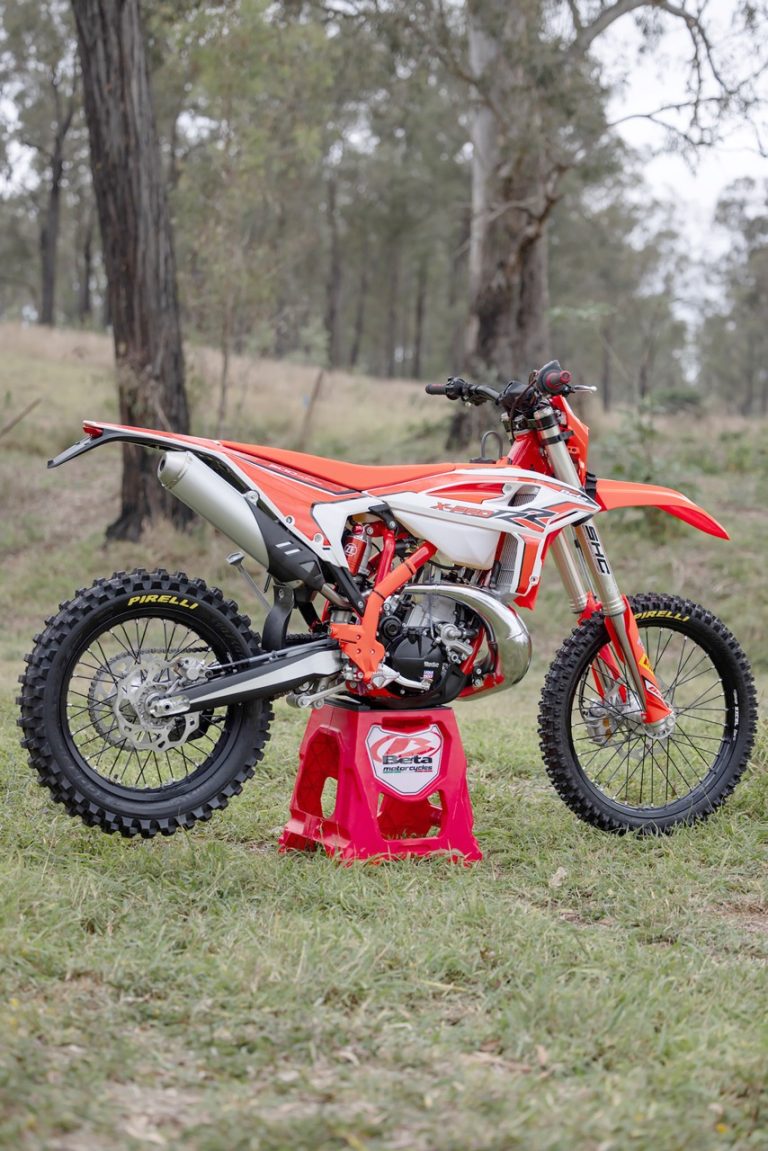 ENDURO COMPARO | BETA 200 X-PRO v BETA XTRAINER 300 - Australasian Dirt ...