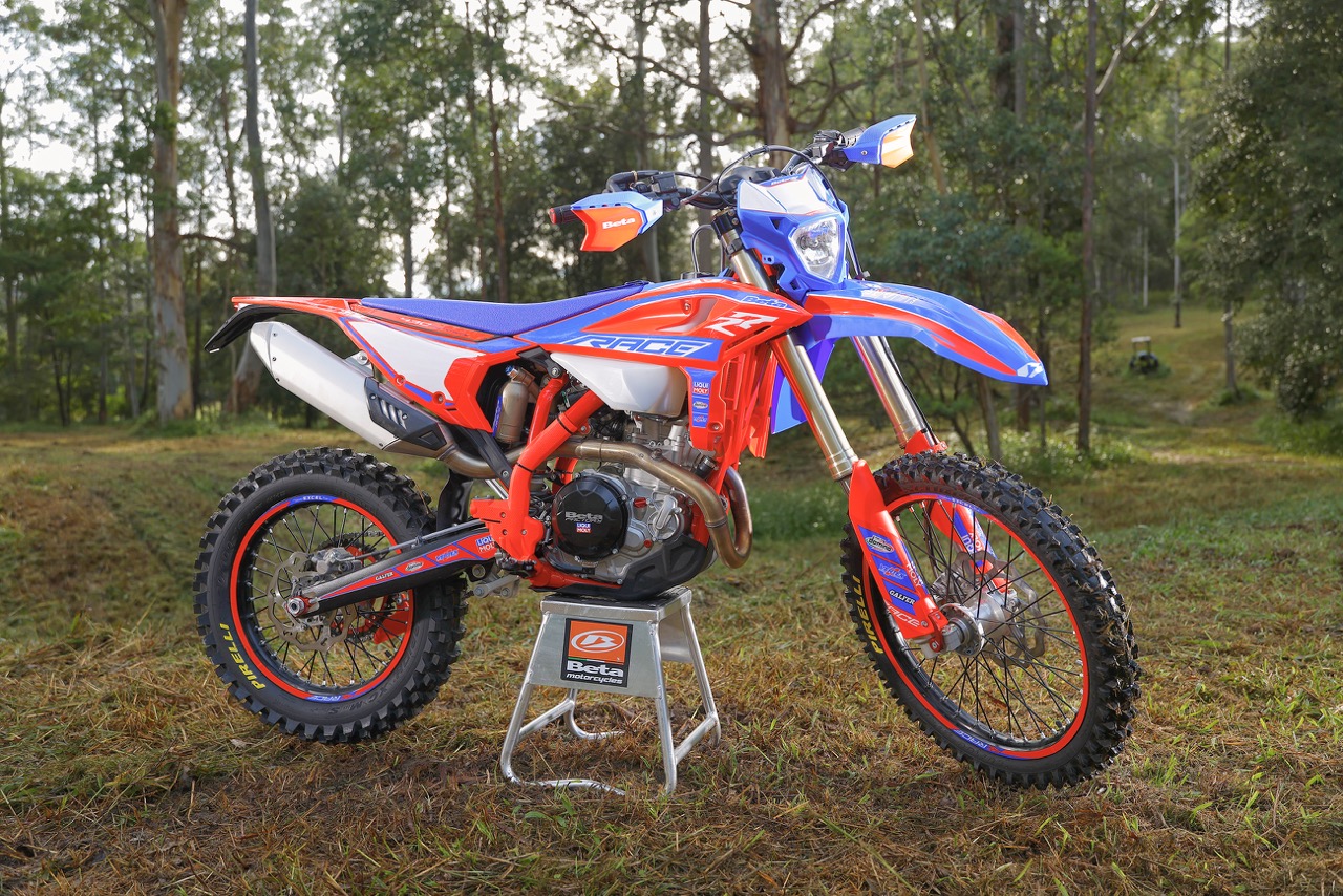SHOOTOUT | 2025 450 ENDURO SHOOTOUT - Australasian Dirt Bike Magazine