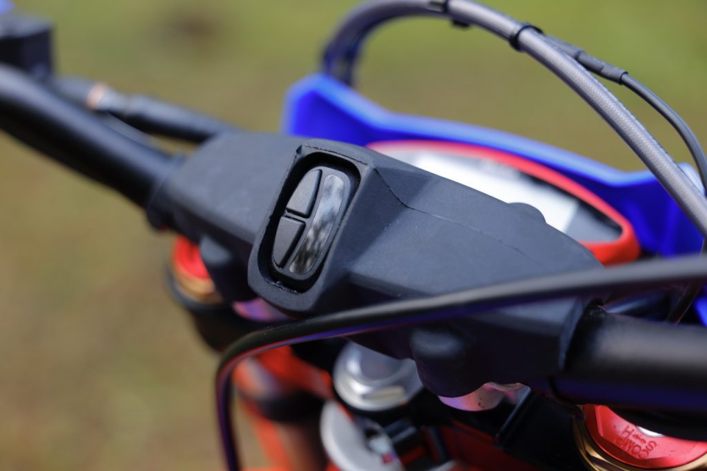 SHOOTOUT | 2025 450 ENDURO SHOOTOUT - Australasian Dirt Bike Magazine